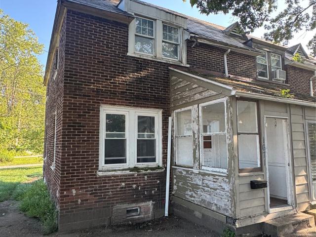 1671 W 15TH Street