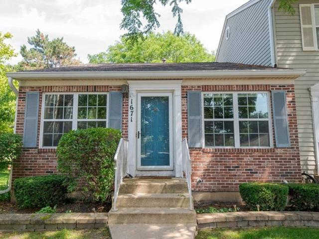 1671 Washington Ct, Geneva, IL 60134