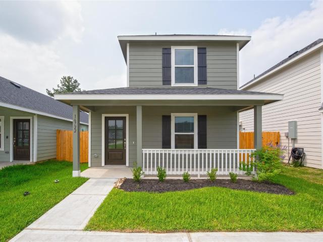 16722 N Marie Vlg Dr, Conroe, TX 77306 | MLS #95092 | Compass