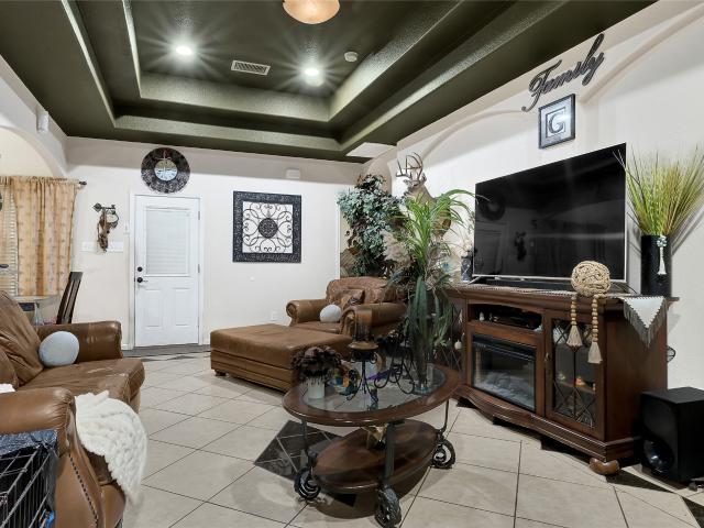 16727 E Longwood Meadows