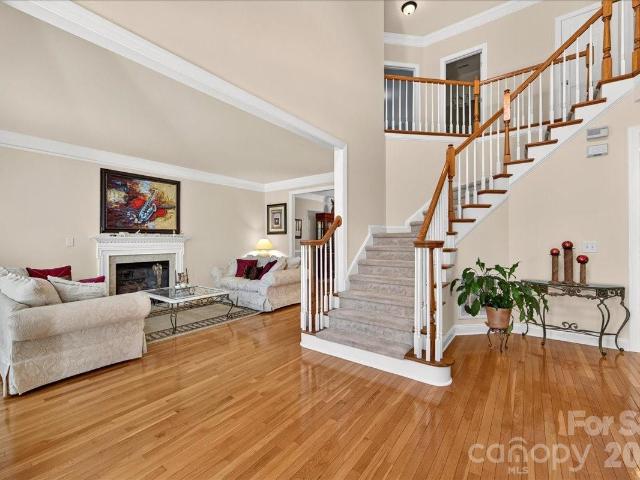 16725 Hammock Creek Place