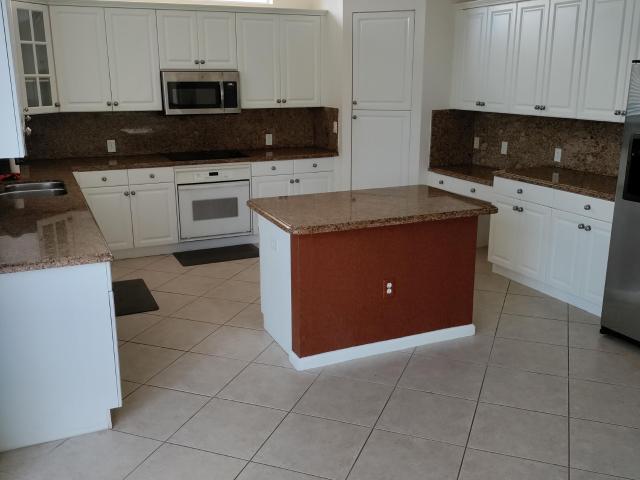 16729 SW 16th Street, Pembroke Pines, US, FL