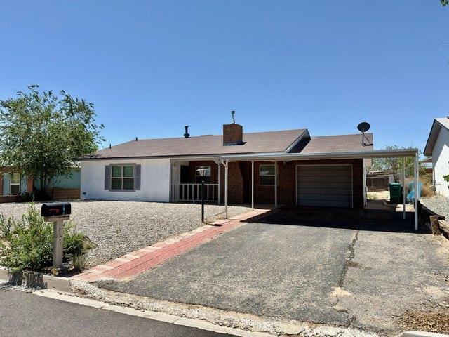 1672 Domain Loop SE, Rio Rancho, NM 87124