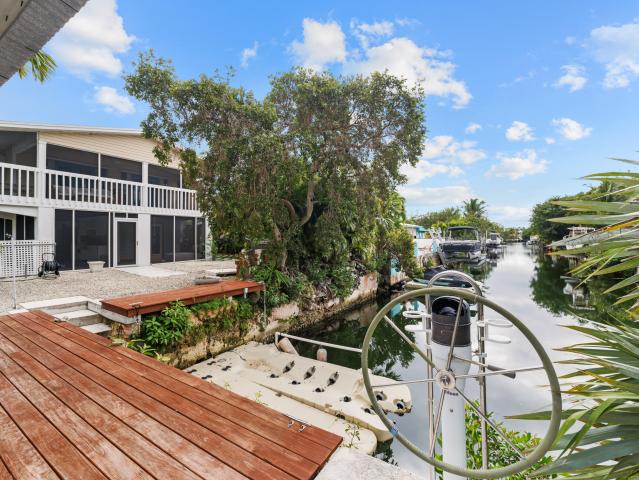 1672 Pandorea Ln, Big Pine Key, FL 33043 | MLS #618055 | Compass