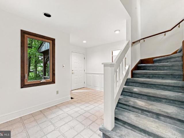 1672 Suzanne Drive