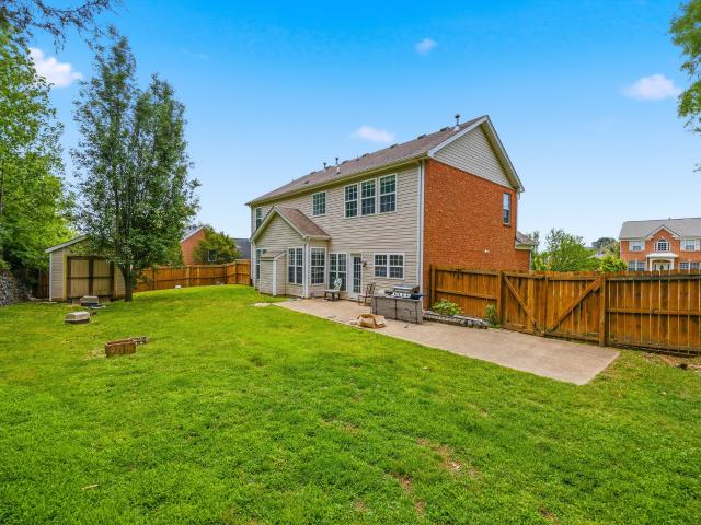 1672 W Wilson Blvd