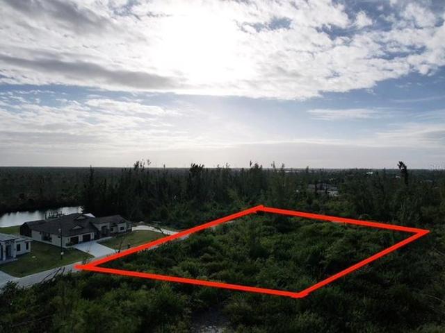 16733 Liggett Cir, Port Charlotte, FL 33981