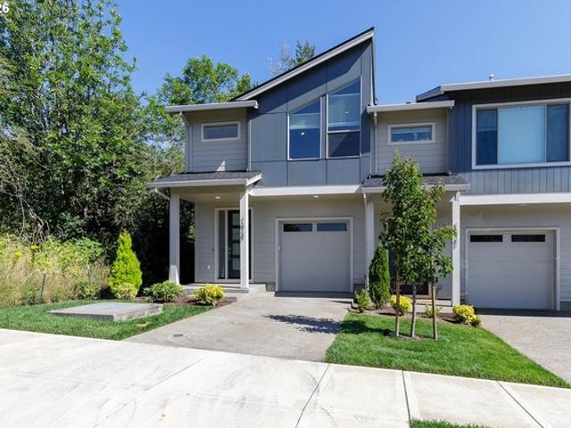 16737 SE Rebstock Park Ln, Happy Valley, OR 97086