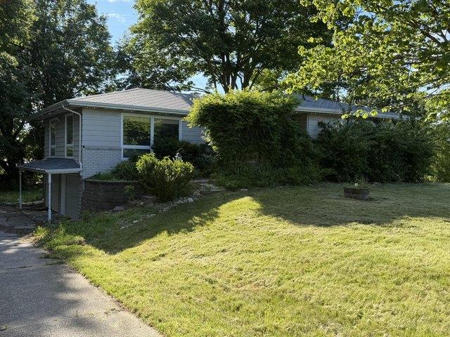 16734 Rynearson Rd, Buchanan, MI 49107