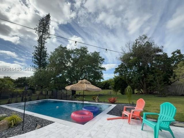 16736 SW 5th Way, Weston, FL 33326