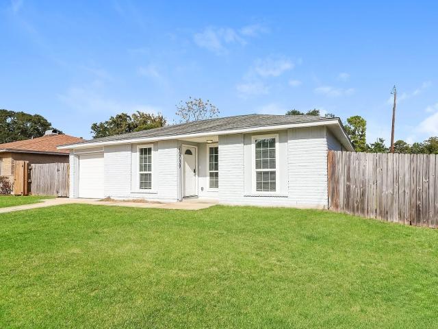 16739 Forest Bend Ave, Friendswood, TX 77546 | MLS #82970 | Compass
