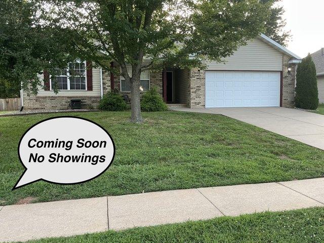 1673 S Fisk Ave, Springfield, MO 65802