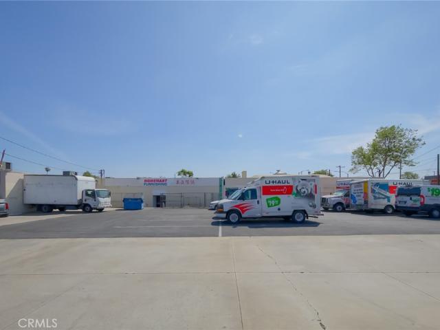1673 W Valley