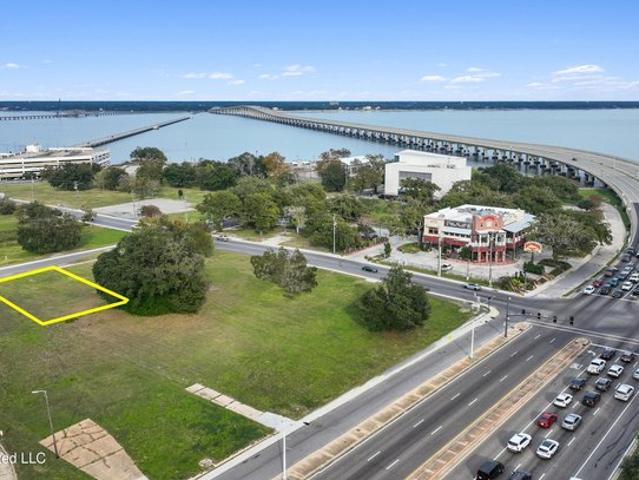 167 1st St Lot A, Biloxi, MS 39530