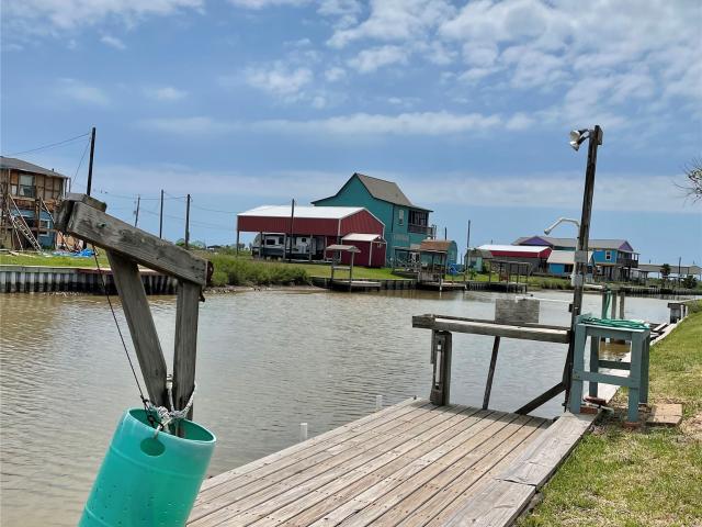 167 County Road 202, Sargent, TX 77414 | MLS #98039