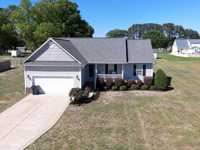 167 Courtney Ln, Dunn, NC 28334