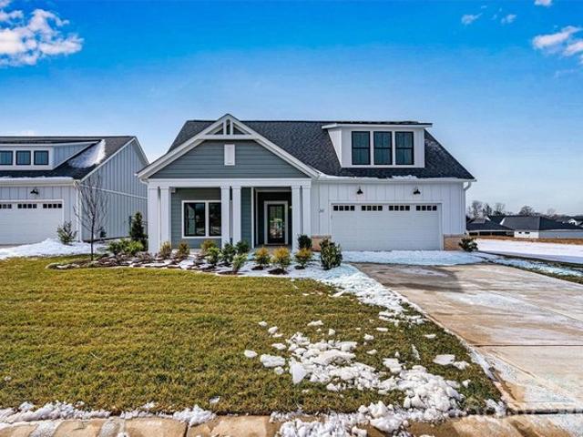 167 Alenda Lux Cir, Mooresville, NC 28115