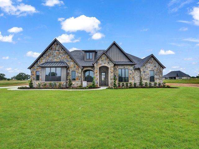 167 Daggett Dr, Decatur, TX 76234