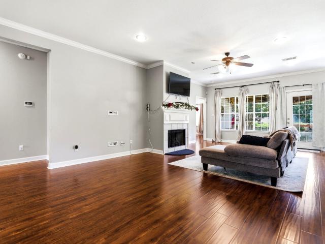 167 Diamond Pointe Drive