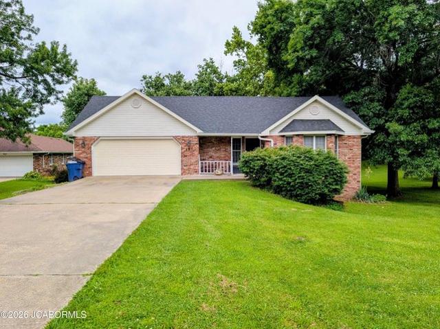 167 E Center St, Holts Summit, MO 65043