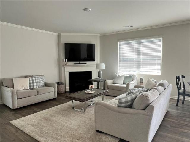 167 Fernbrook Trail