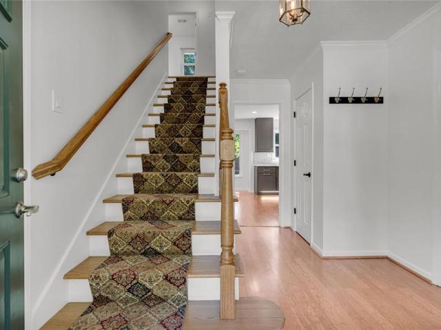 167 Knollwood Drive NW