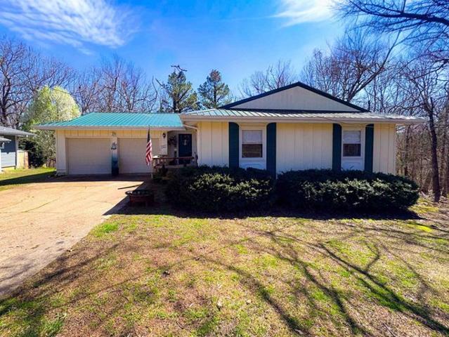 167 Okmulgee Dr, Cherokee Village, AR 72529