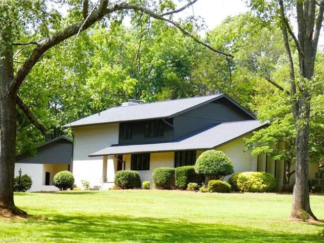 167 Overlook Dr, Advance, NC 27006