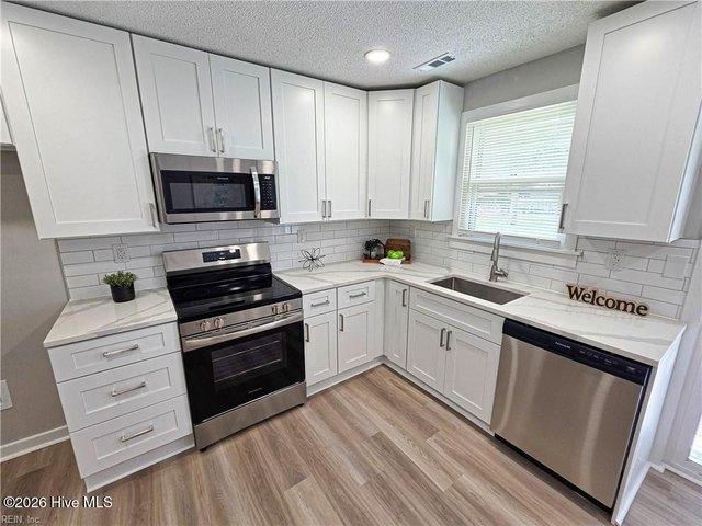 167 Launch Landing Rd, Moyock, NC 27958