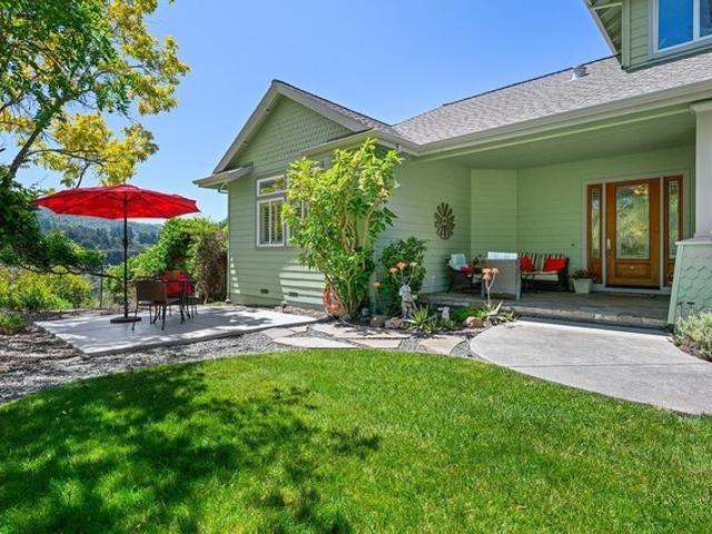 167 Mountain Meadow Ln, Santa Rosa, CA 95404