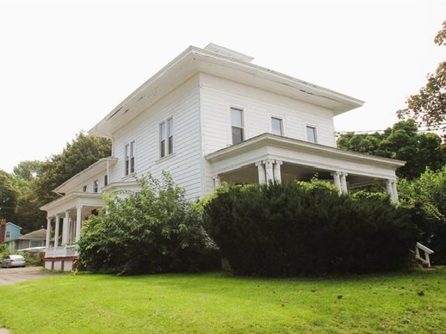 167 Main St, Brockport, NY 14420