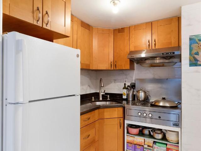 167 Sands Street 214