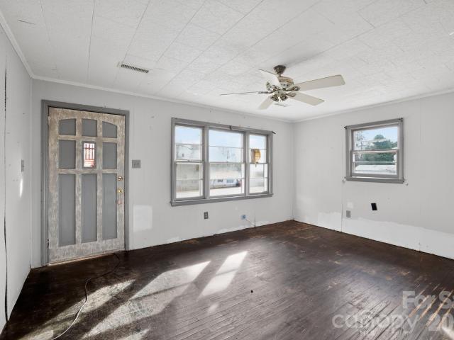 167 Short Road