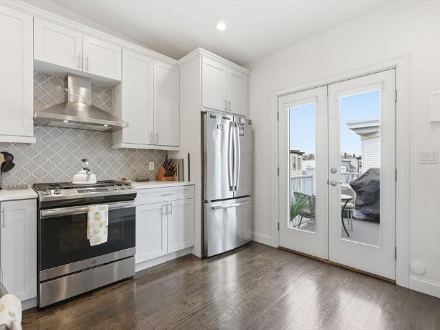 167 Putnam St, Unit PH 3, Boston, MA 02128 | MLS #73508 | Compass