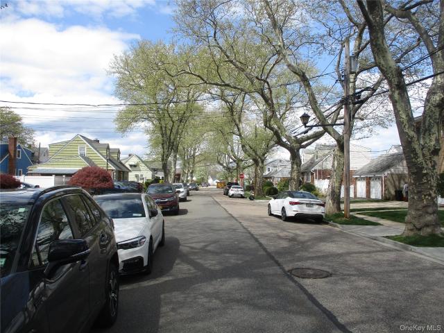 167 Roosevelt Avenue