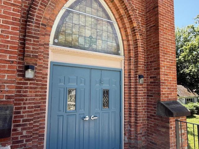 167 W Chicago Road
