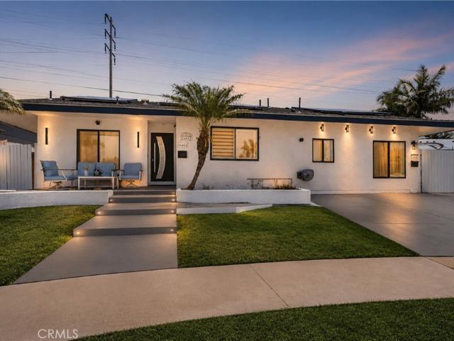 16842 Lucia Lane