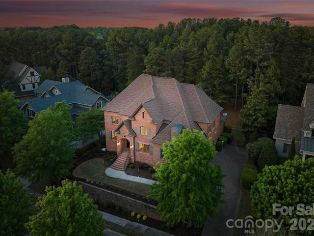 16849 Ashton Oaks Dr, Charlotte, NC 28278