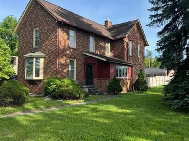 1684 Baldwin Ave, Oakland Township, MI 48340
