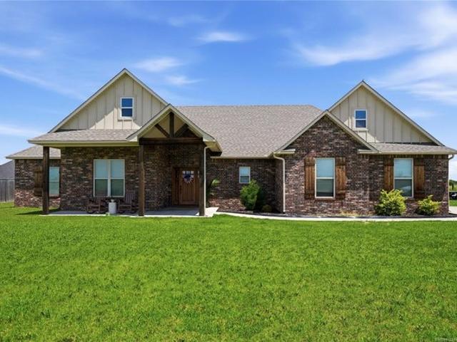 1684 E 61st St S, Muskogee, OK 74403