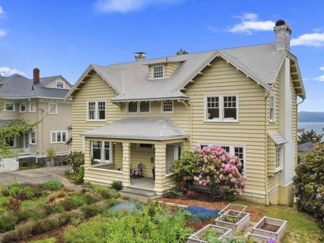 1684 Irving Ave, Astoria, OR 97103