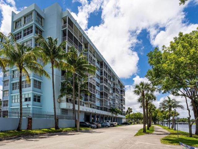 16850 Glades Dr S #6J, North Miami Beach, FL 33162