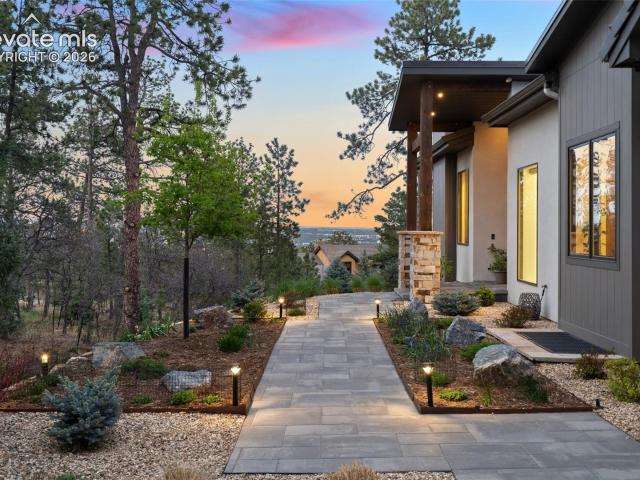 1685 Oakmoor Heights
