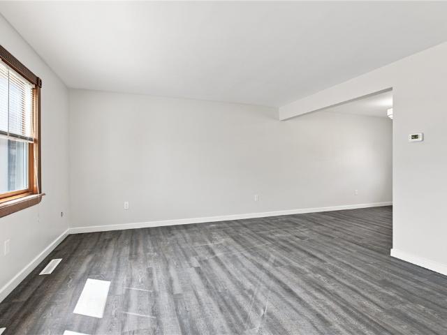 1685 Brodhead Road 1