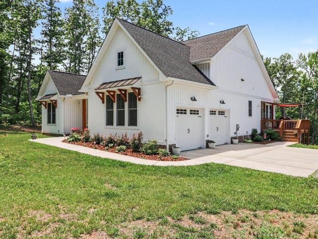 1685 Chopping Road