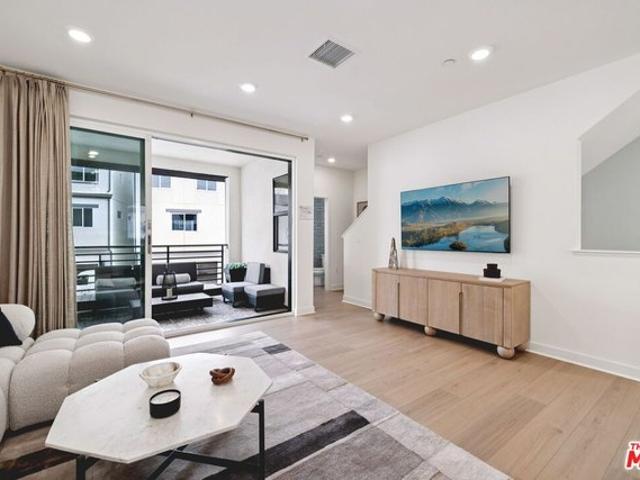 1685 Constellation Dr, San Pedro, CA 90732