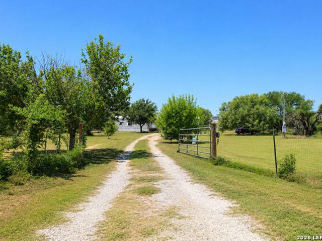 1685 County Road 5715