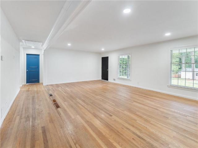 1685 Dunwoody Pl NE, Unit TOP, Atlanta, GA 30324 | MLS #7757 | Compass
