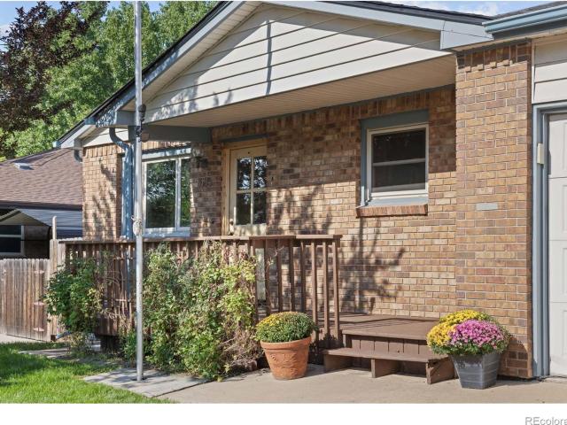 1685 Geneva Circle