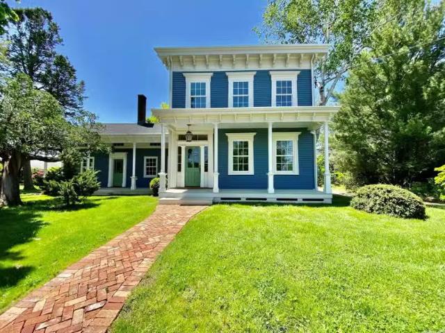 1685 Peconic Ln, Peconic, NY 11958 MLS 844858